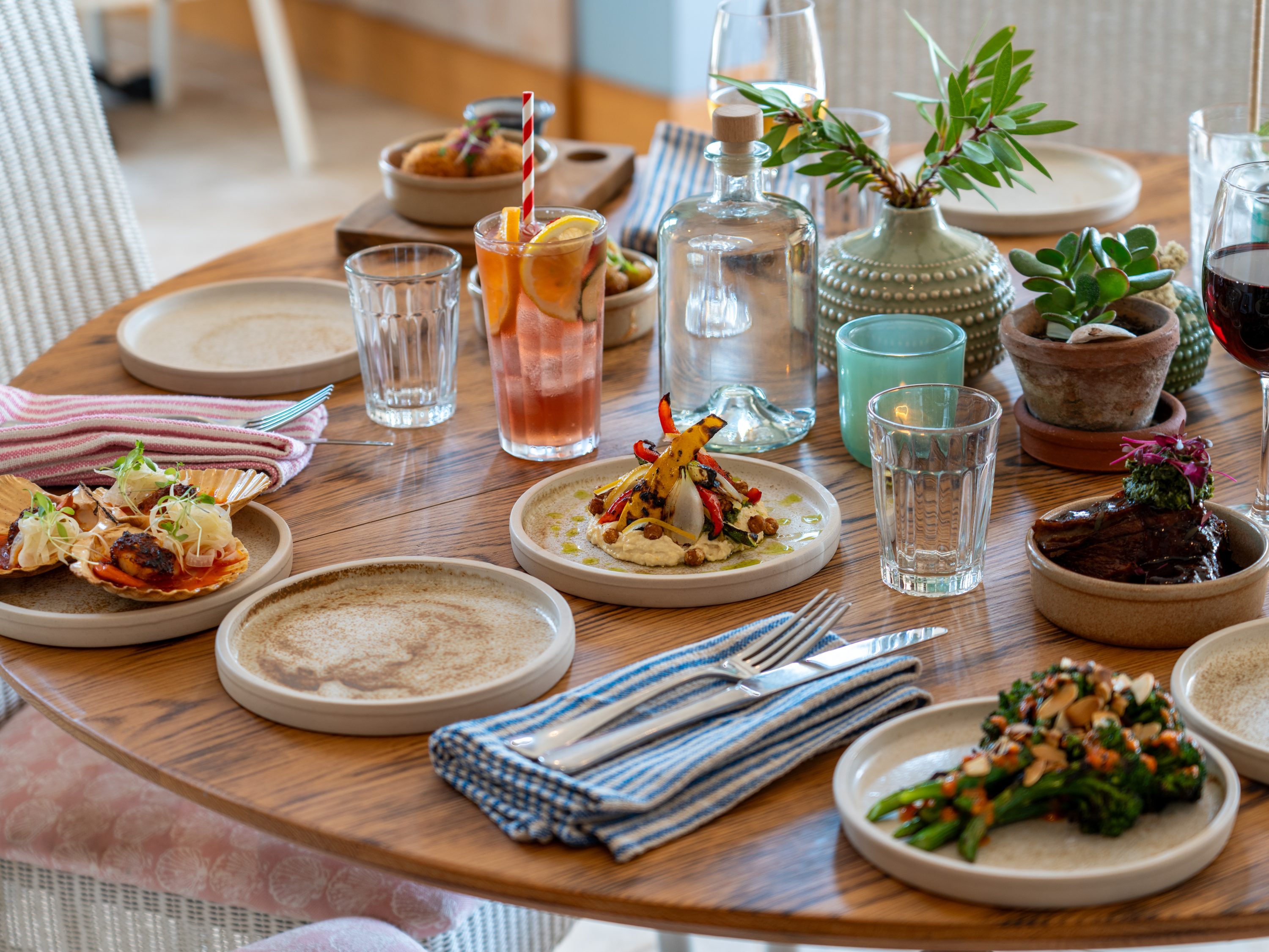 The Flying Boat Café & Deli | Tresco Island