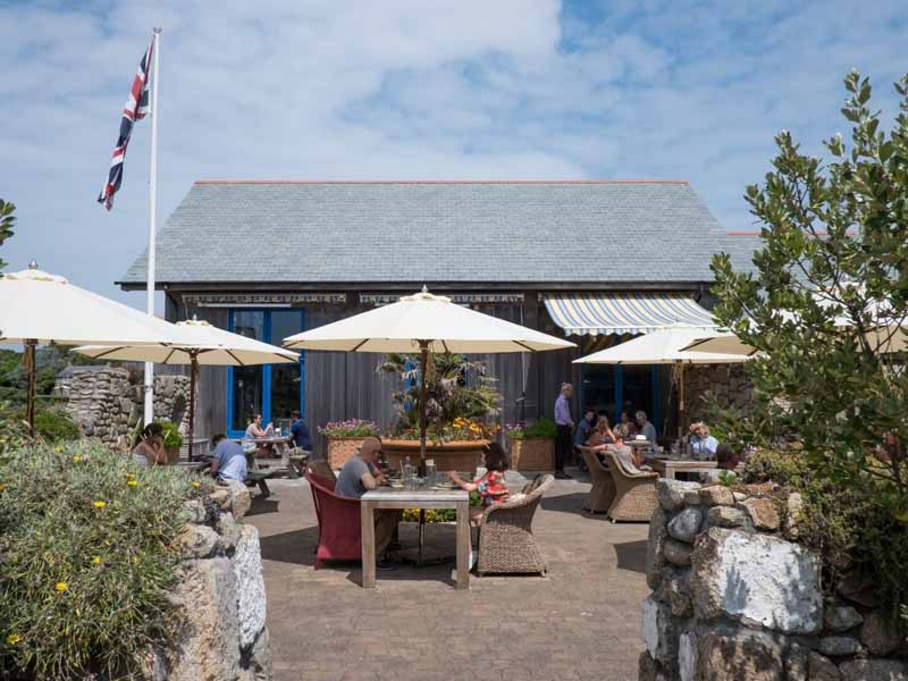 The Flying Boat Café & Deli | Tresco Island