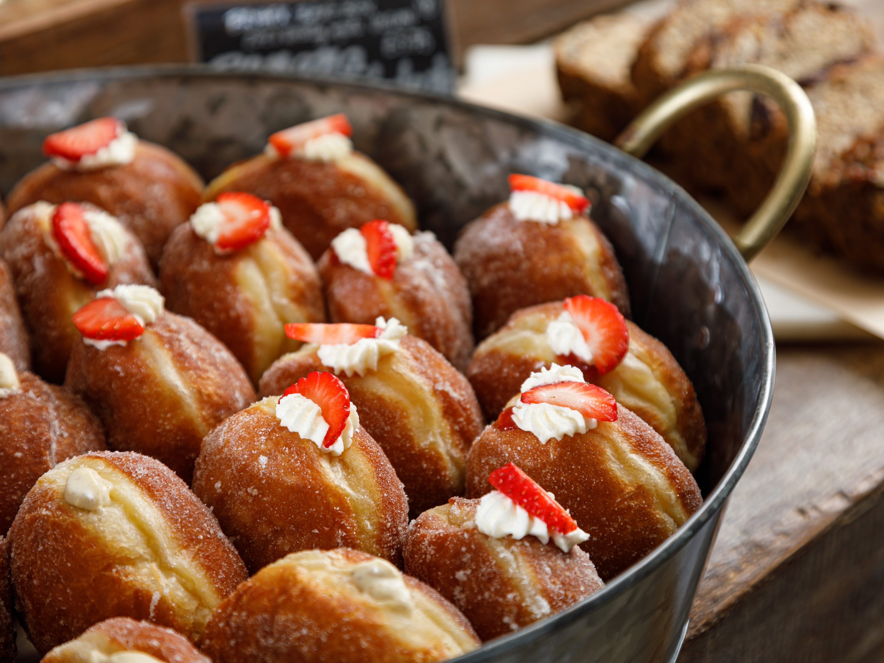 The Flying Boat Café & Deli | Tresco Island