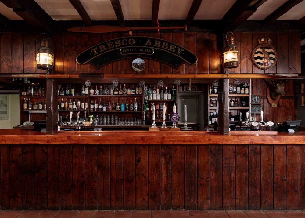 Dining at The New Inn | Traditional Island Inn, Isles of Scilly ...