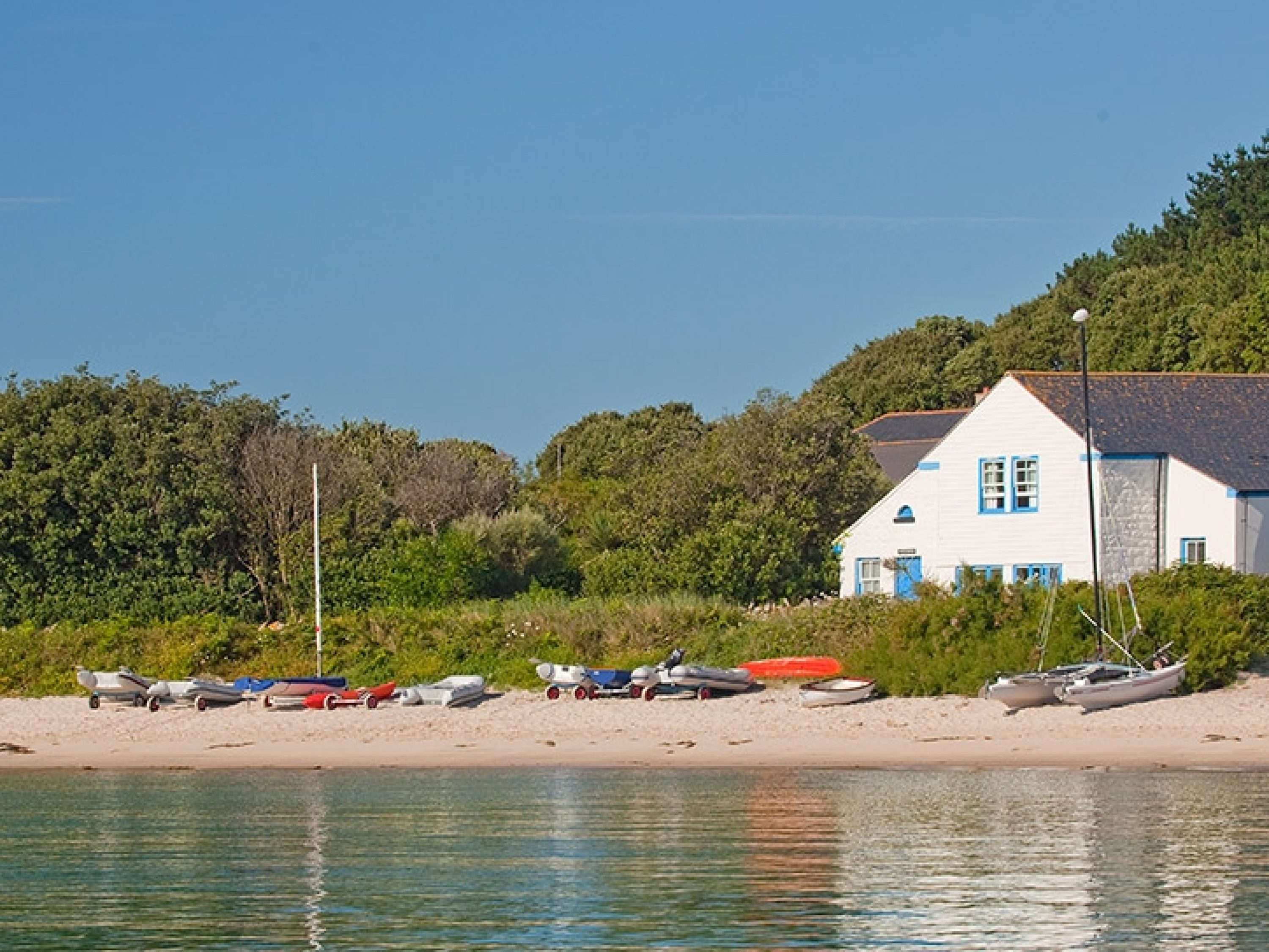 Traditional Cottages | Tresco Island